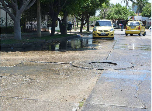 El reboso de manjoles una problemática constante en la ciudad ...