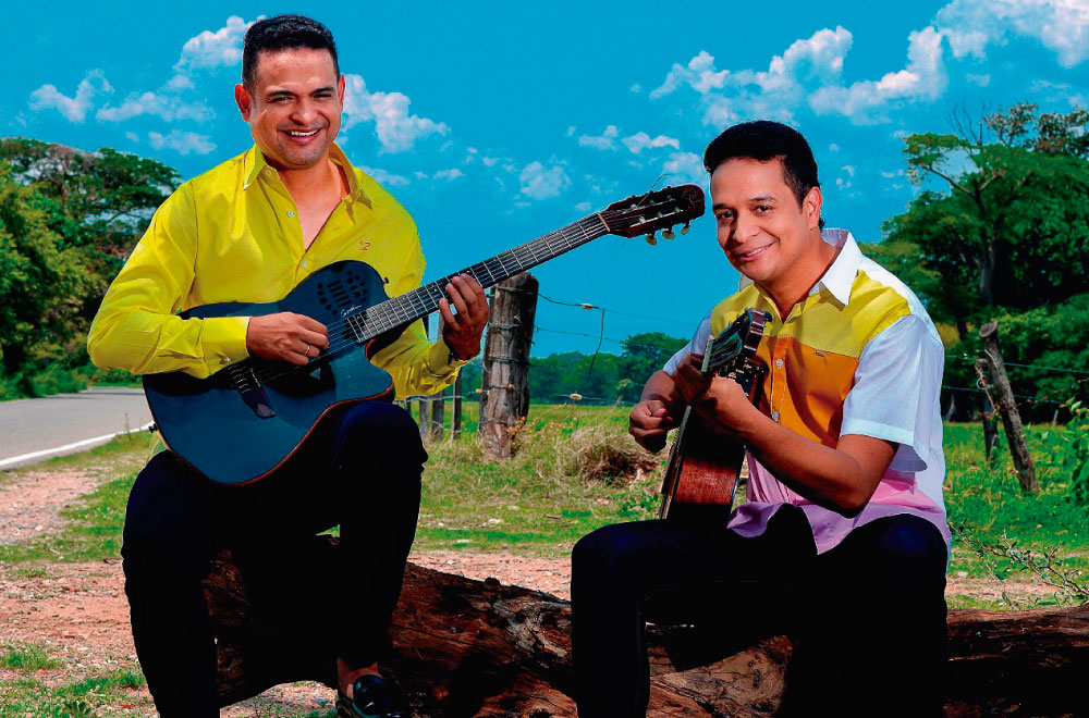 ‘Seguimos Nuestra Línea’, la nueva producción de Los Hermanos Carrillo ...