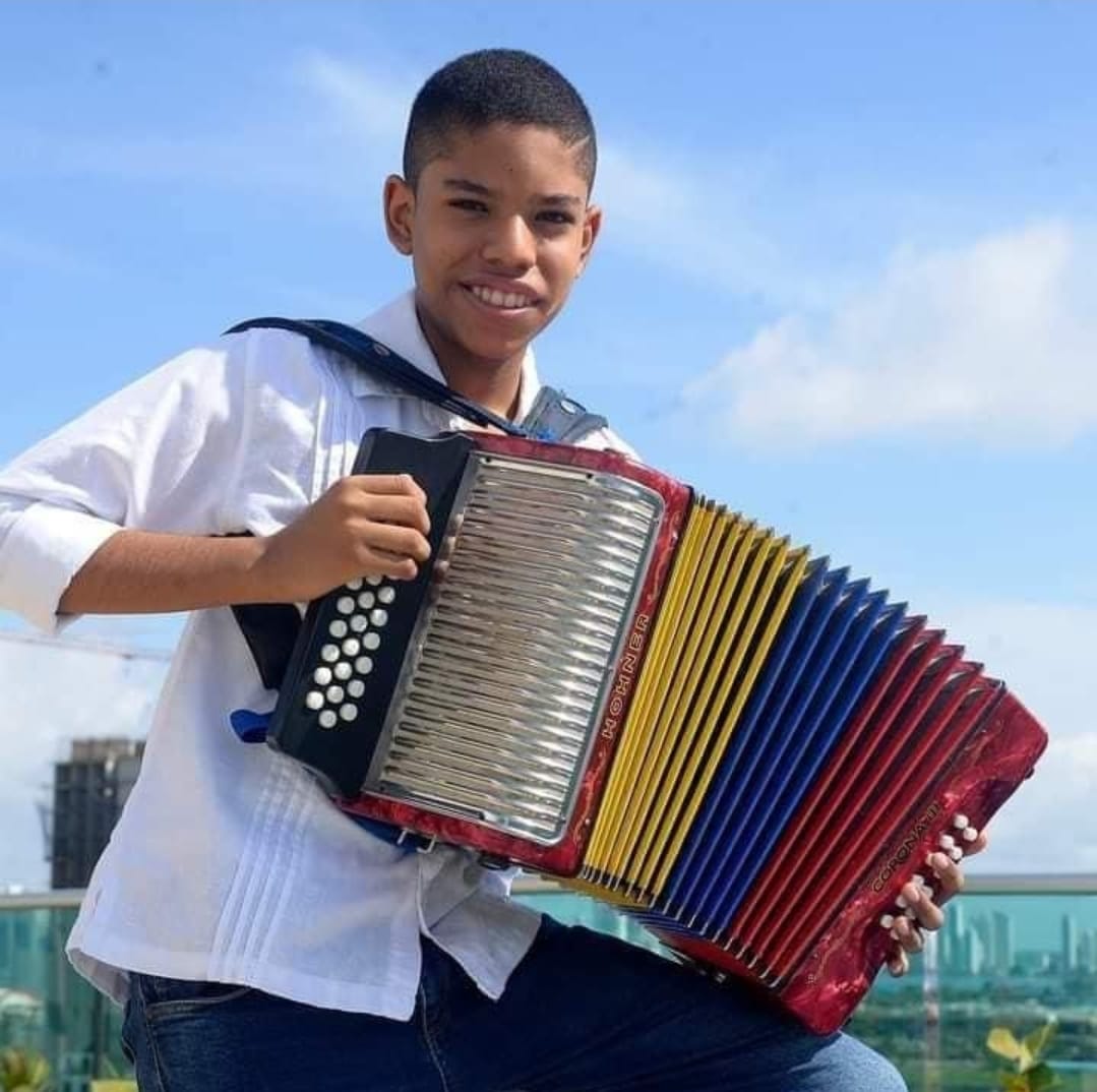 Cartagena se lleva la corona de Rey Juvenil del acordeón con José David ...