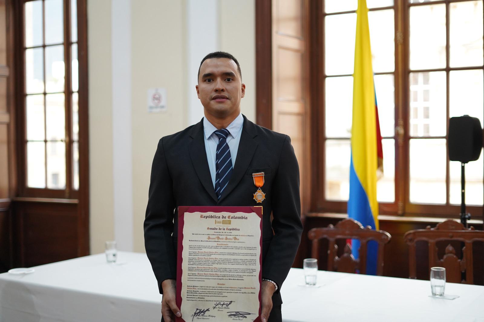 Deportista de Valledupar es reconocido por su trayectoria en el Congreso de la República ...